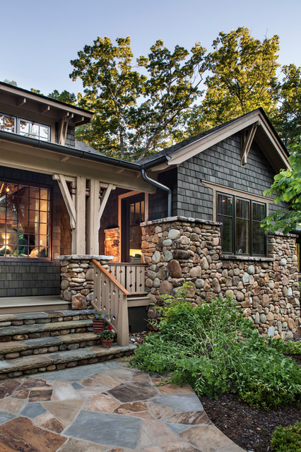 Cabin Rock Exterior