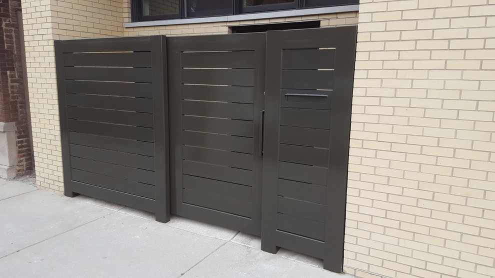 Rolling steel pedestrian / privacy gate and fence with mailbox - Modern ...