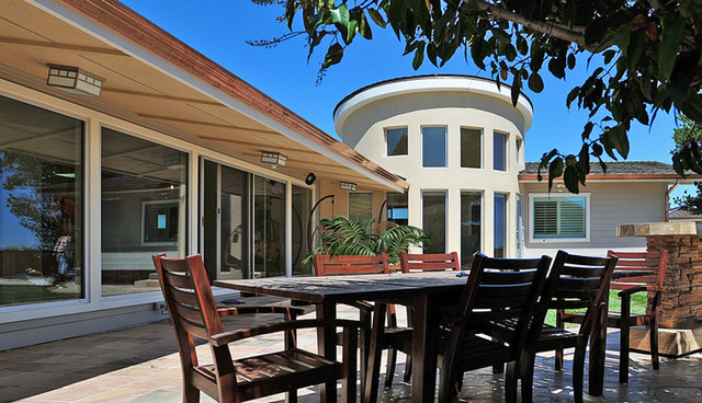 Rotunda as transition space - Modern - House Exterior - San Francisco ...