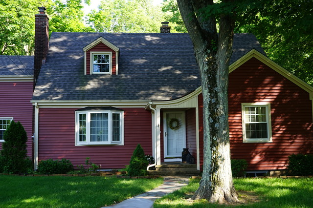 Royal Woodland Rustic Red Siding installed by Sidetex in Mount Carmel ...