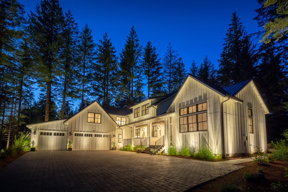 Rubicon Ln - Farmhouse - Exterior - Portland - by Oregon Outdoor ...