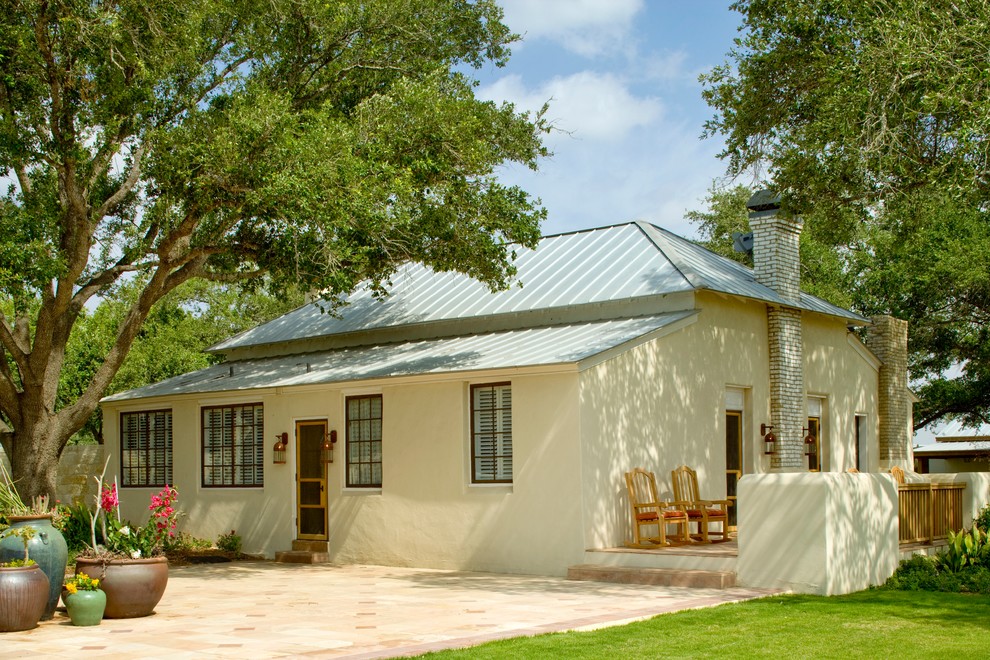 Rustic Hacienda Style Texas Ranch - Sud-Ouest Américain - Façade ...