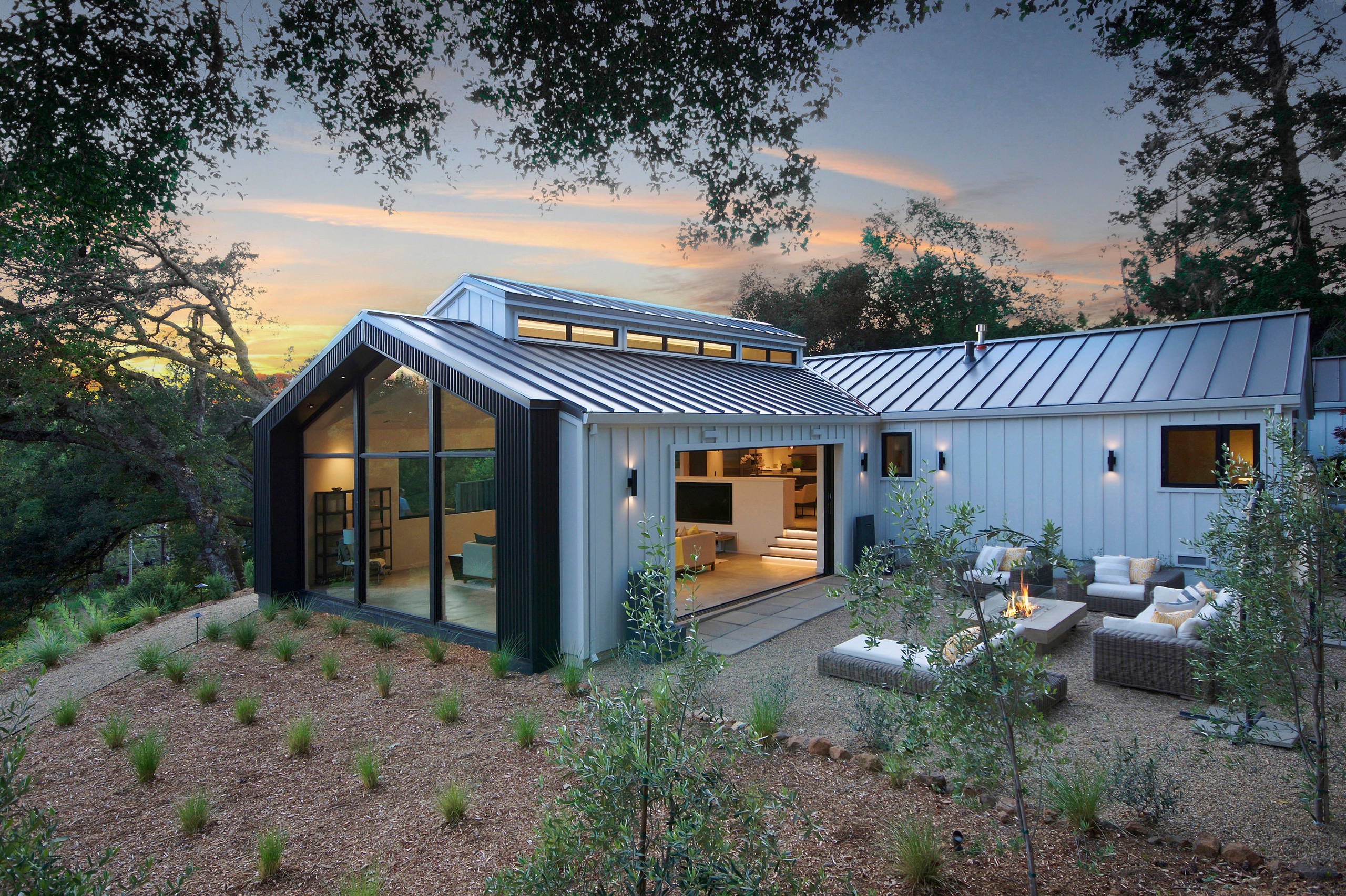 Modern Farmhouse Metal Building Homes Barndominiums A.k.a Metal