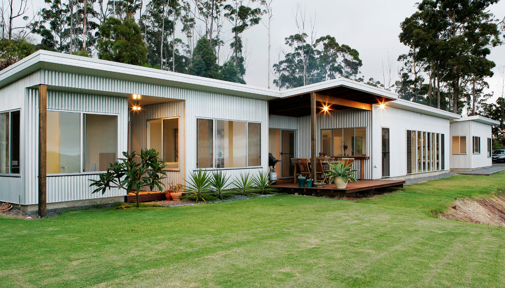 Sandy Beach - Modern - Exterior - Sydney - by design studio 22 | Houzz