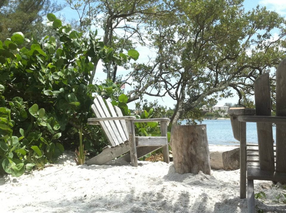 Sarasota Island House - Beach Style - Exterior - Tampa - by Ellis ...