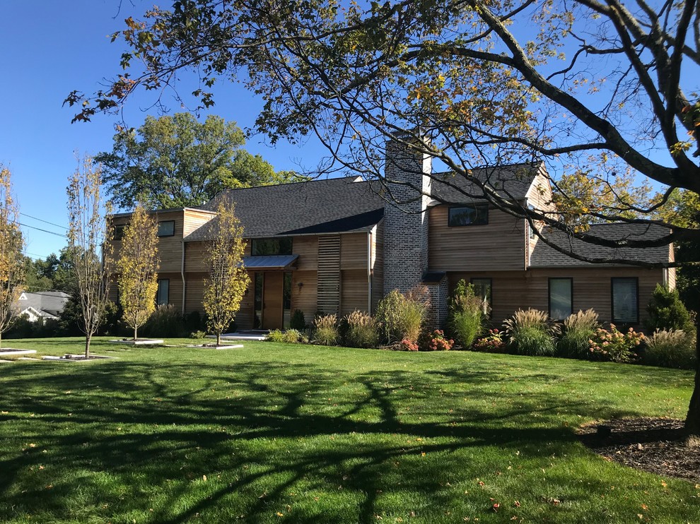 Scarsdale Transitional Farmhouse - Farmhouse - Exterior - New York - by ...