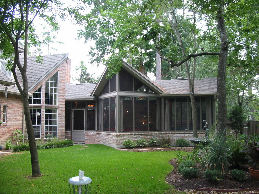 SCREENED OUTDOOR FAMILY ROOM ADDITION - Modern - Exterior - Houston ...