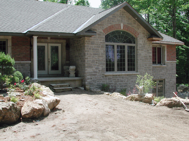 Shale Stone - House Exterior - Other - by Shouldice Designer Stone ...