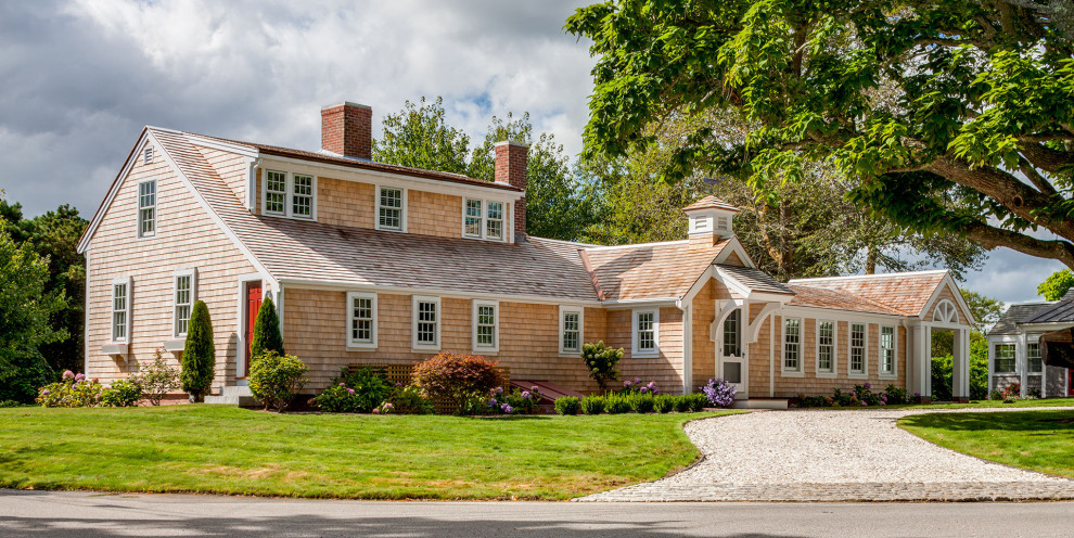 Shingled Extended Cottage Exterior & Shell Driveway - Cranberry Cottage ...