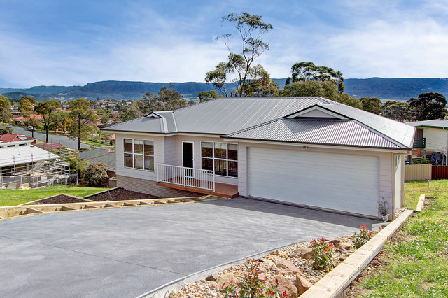 Sloping Block - Modern - Exterior - Wollongong - by LiveMore Homes ...
