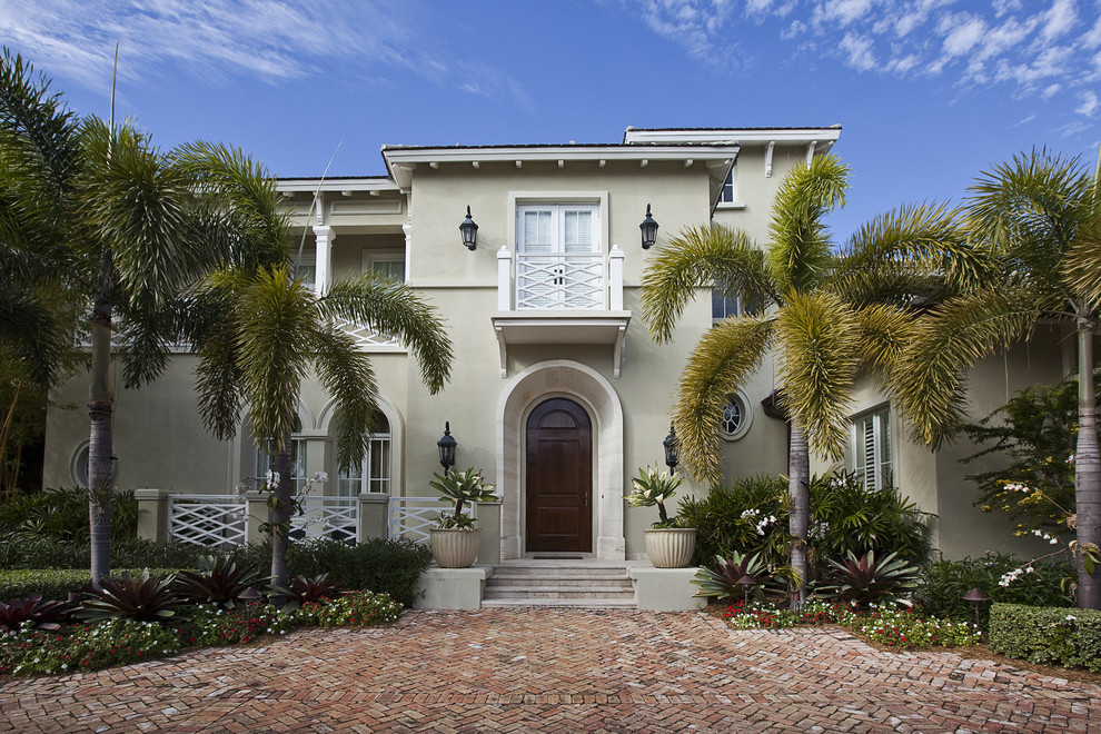 Solano - Traditional - Exterior - Miami - by Dorlom Construction | Houzz