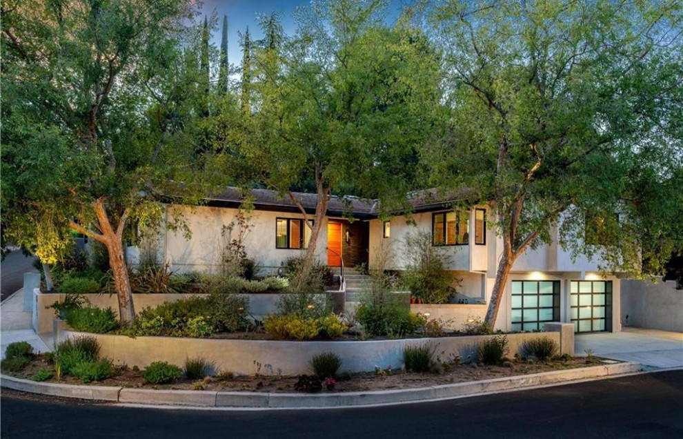 Sophisticated Contemporary California Ranch - Contemporary - Exterior ...