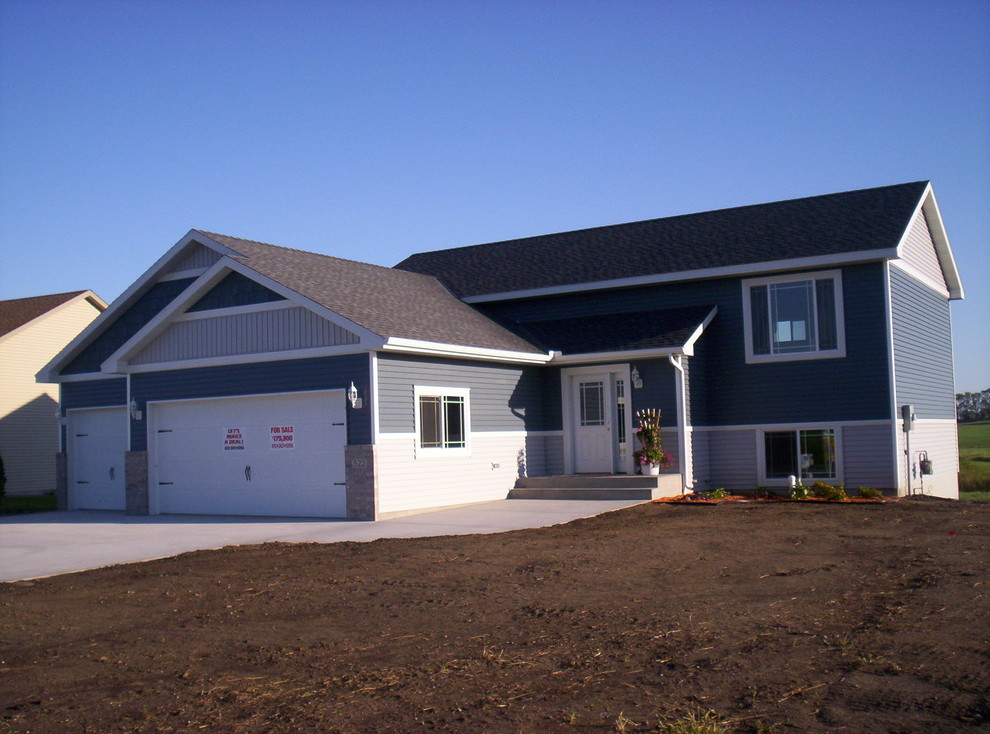 Split Level Homes - Traditional - Exterior - Minneapolis - by The ...
