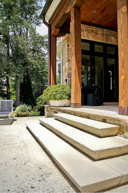 Step Detail - Rústico - Fachada - Atlanta - de Naturalist, Inc. | Houzz