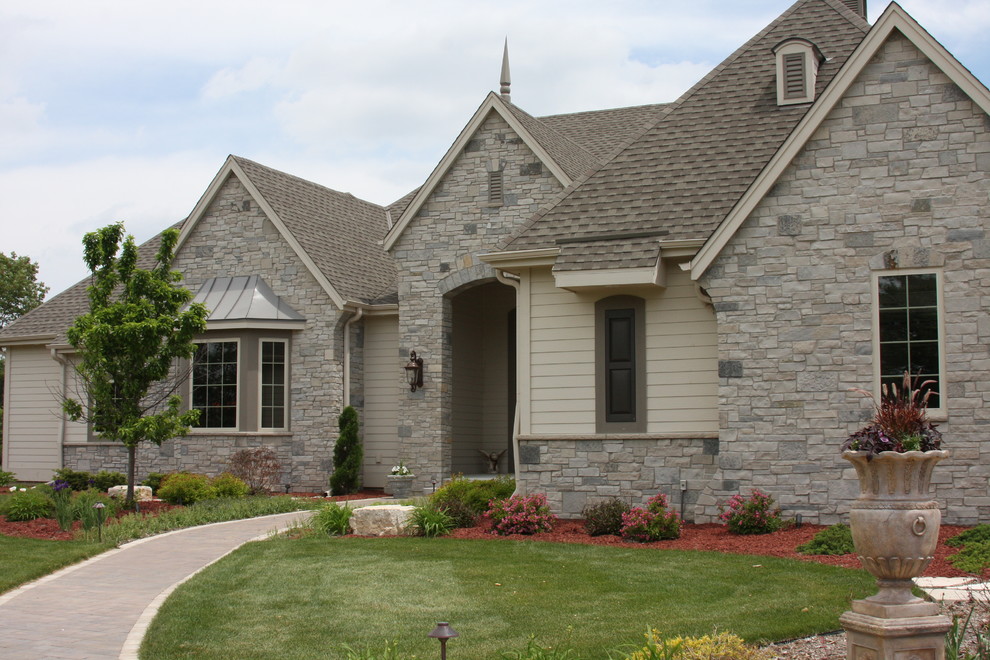 STERLING GREY - Traditional - Exterior - Milwaukee - by HALQUIST STONE | Houzz