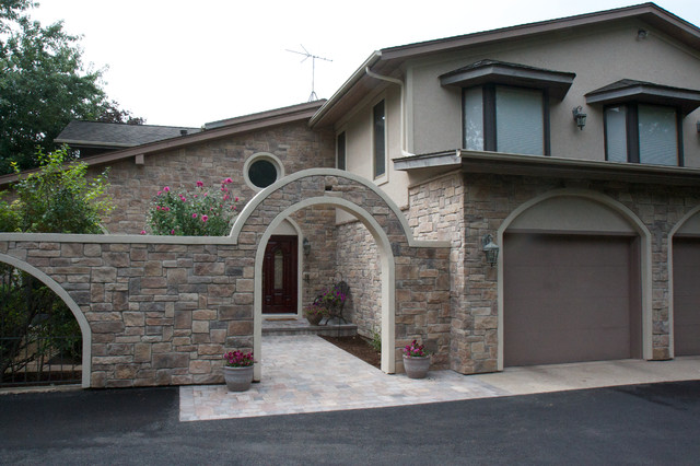 Stone and Stucco Exteriors - Classique - Façade - Chicago - par HX Home ...