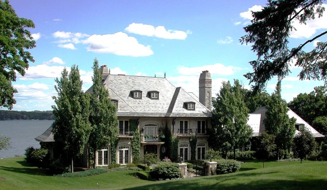 Stone Manor House - Classique - Façade - Milwaukee - par McCormack ...