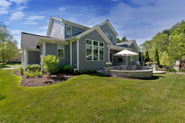 Stone patio - Classique Chic - Façade - Chicago - par Meyer Design | Houzz