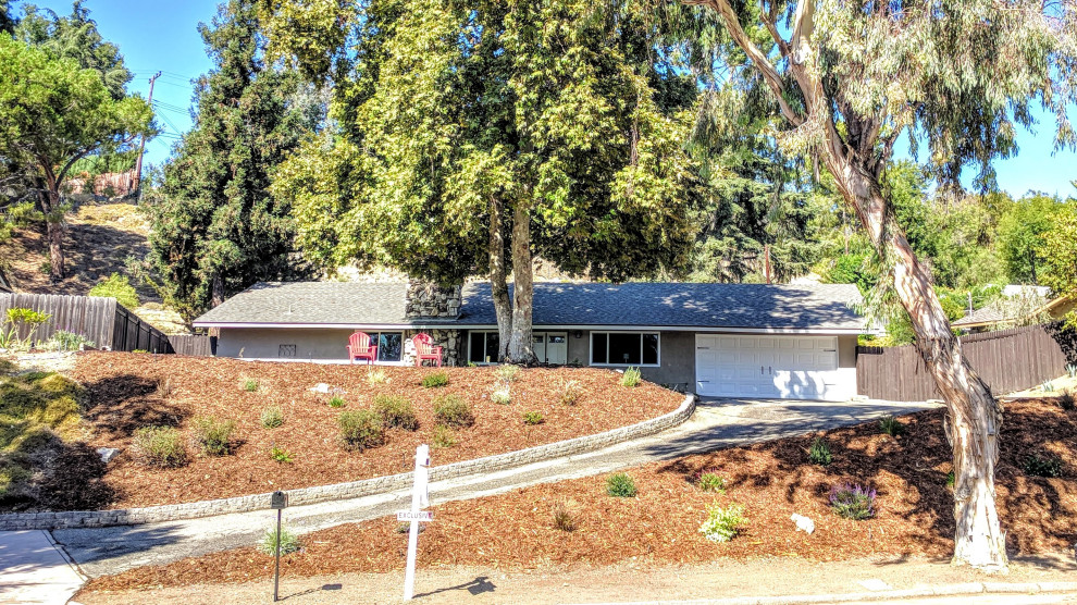 Stunning Conejo Oaks "Modern Farmhouse" - Modern - Exterior - Los ...