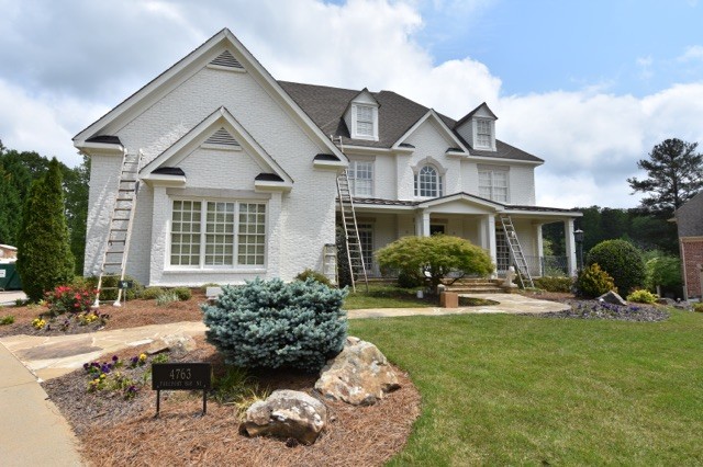 Suburban Update - Traditional - Exterior - Atlanta - by ROMABIO ...