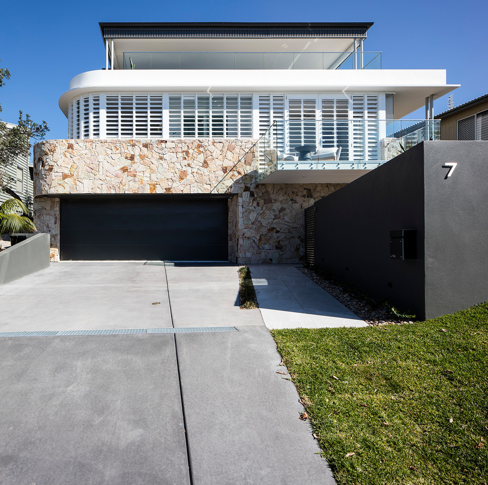 Sunshine Beach House - Craftsman - Exterior - Sunshine Coast - by Aboda ...