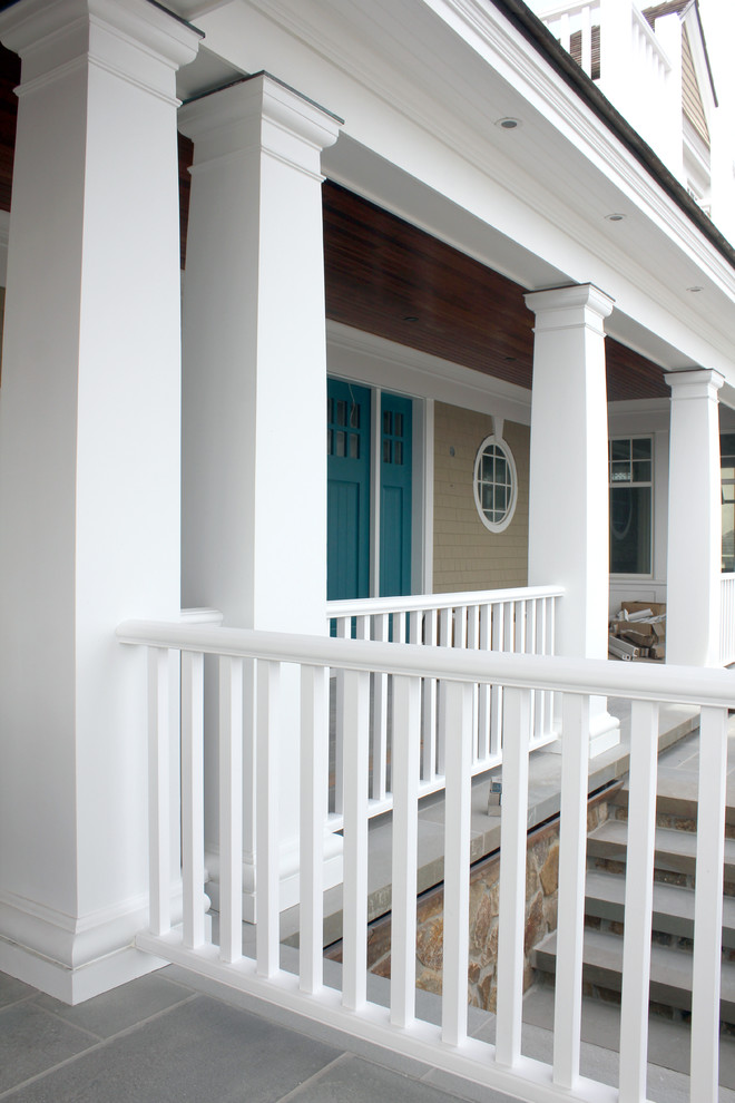 Tapered PVC Column Wraps, Custom Railings, & Pergola - Maritim - Häuser - New York - von Eastern ...