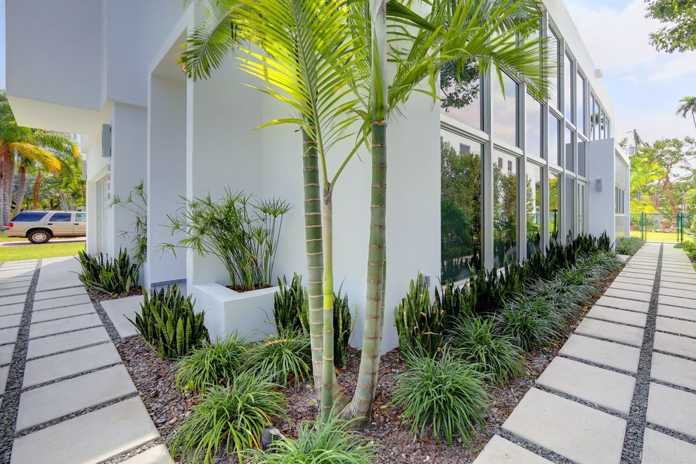 Taverna at South Miami - Modern - House Exterior - Miami - by GC3 ...