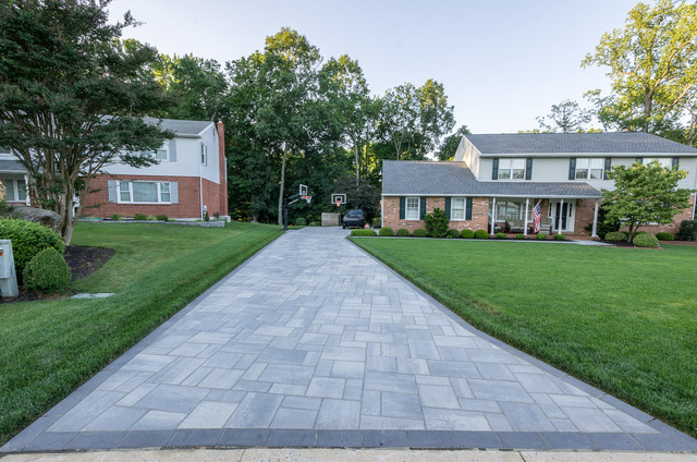 Techo-Bloc Driveway - Fachada - Wilmington - de DiSabatino Landscaping ...