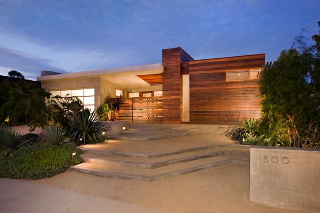 Terraced steps of decomposed granite leading to entry. - Contemporary ...