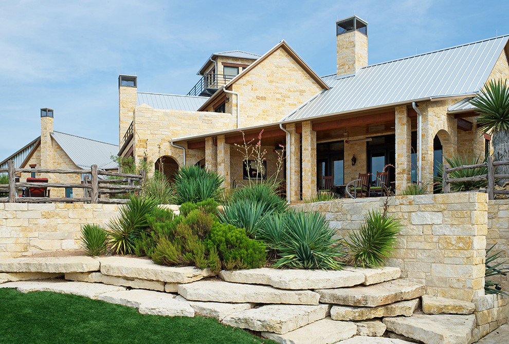Texas Vernacular Ranch - Rustic - Exterior - Dallas - by David Lewis ...