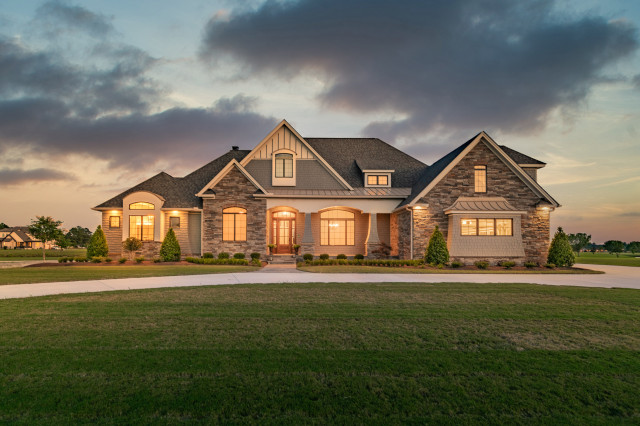 1239 Don Gardner Floor Plan Bridgeview: Great Home With Great Spaces