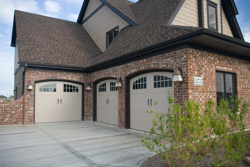 The English Shaker - Traditional - Garage - Chicago - by Gander ...