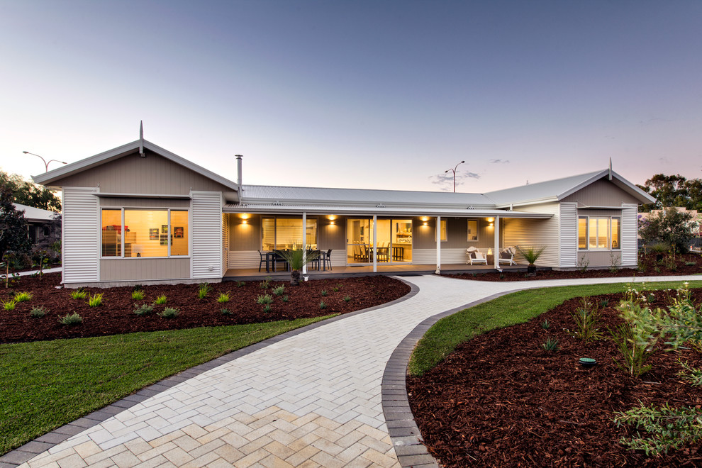 The Grange - Farmhouse - Exterior - Perth - by TR Homes | Houzz