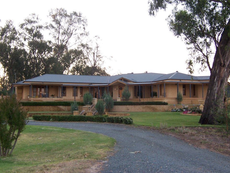The rural Homestead - Traditional - Exterior - Sydney - by Brisdesign ...