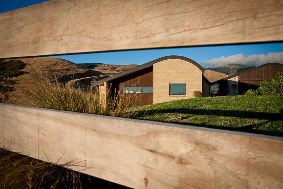 The Tussocks - Contemporary - Exterior - Christchurch - by Chaplin ...