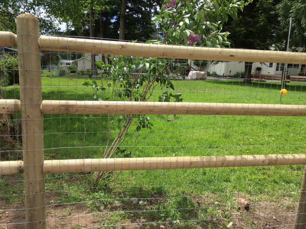 Three (3) Rail Pole Fence with Rolled Wire (Horse Fence) - Farmhouse ...