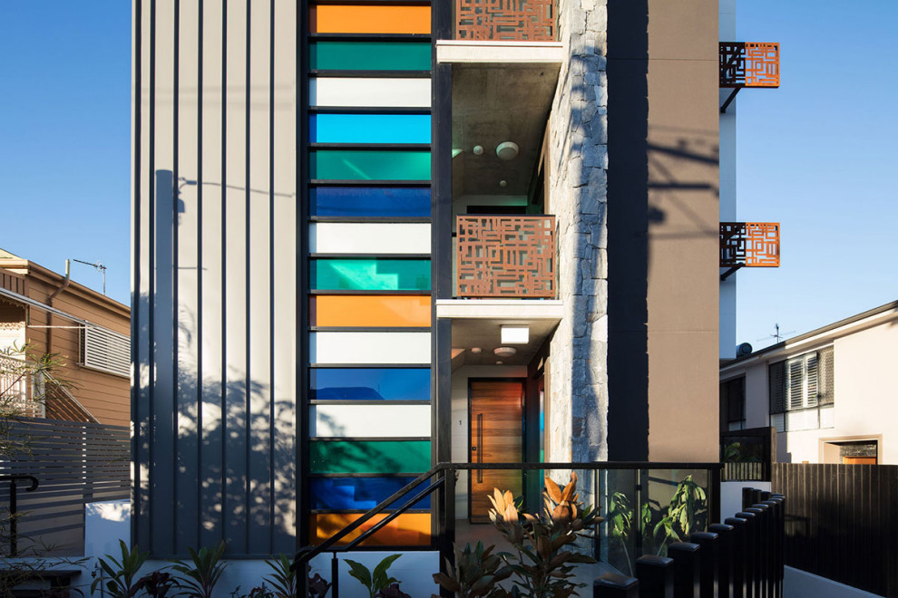 Three tier apartment block in Mermaid Beach - Gold Coast Builders ...