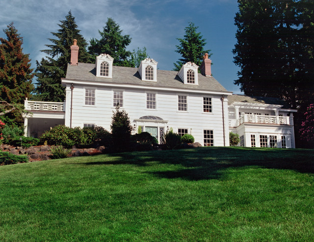TRADITIONAL HOUSE - SEATTLE - Traditional - Exterior - Seattle - by ...