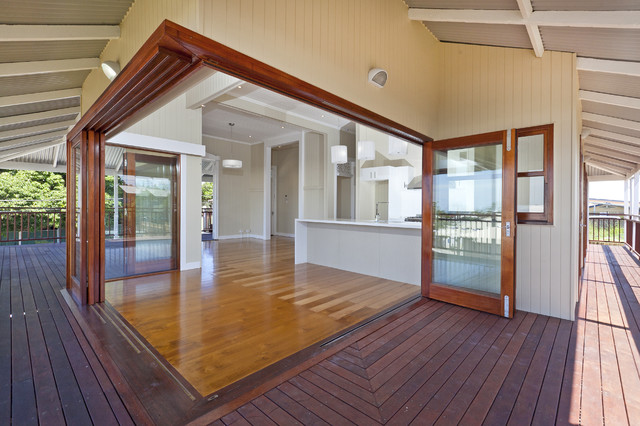 Traditional Queenslander circa 1904 - Traditional - Exterior - Brisbane ...