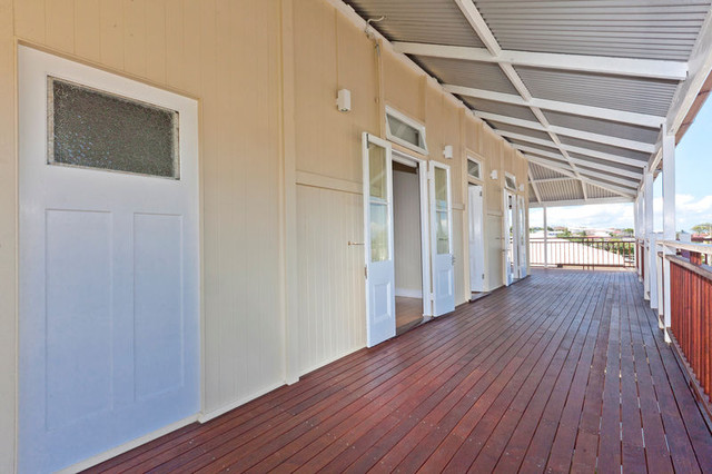 Traditional Queenslander circa 1904 - Traditional - Exterior - Brisbane ...