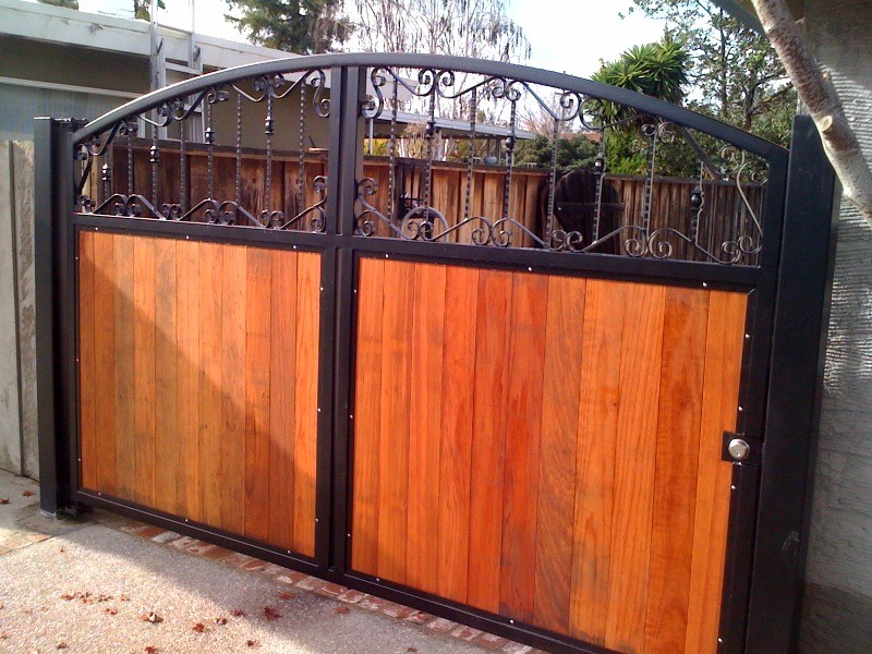Traditional Swing Gate - Traditional - Exterior - San Francisco - by ...