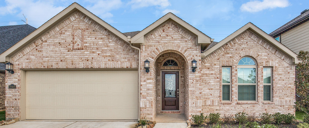 Triangle Brick's Cottonwood - Transitional - Exterior - by Triangle ...