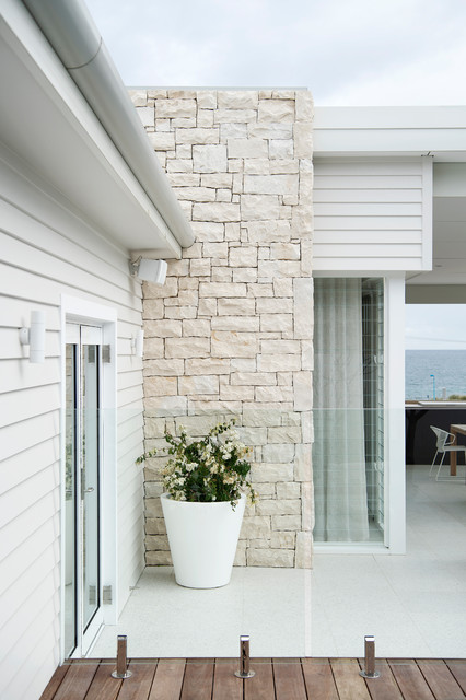 Trigg Beach House - Beach Style - Exterior - Perth - by David Wilkes ...