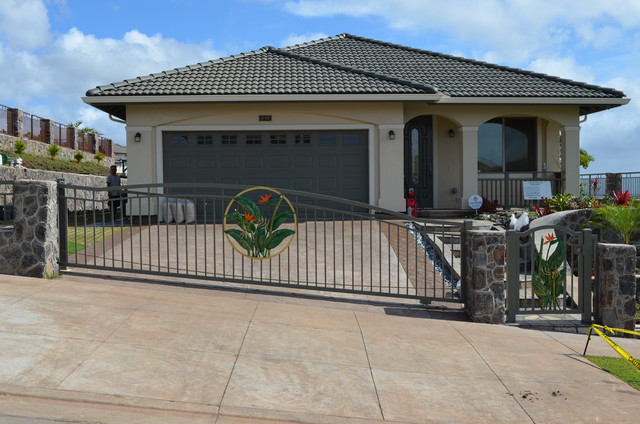 Tropical Entry Gates - Classique - Façade - Hawaï - par Fusion Art 808 ...