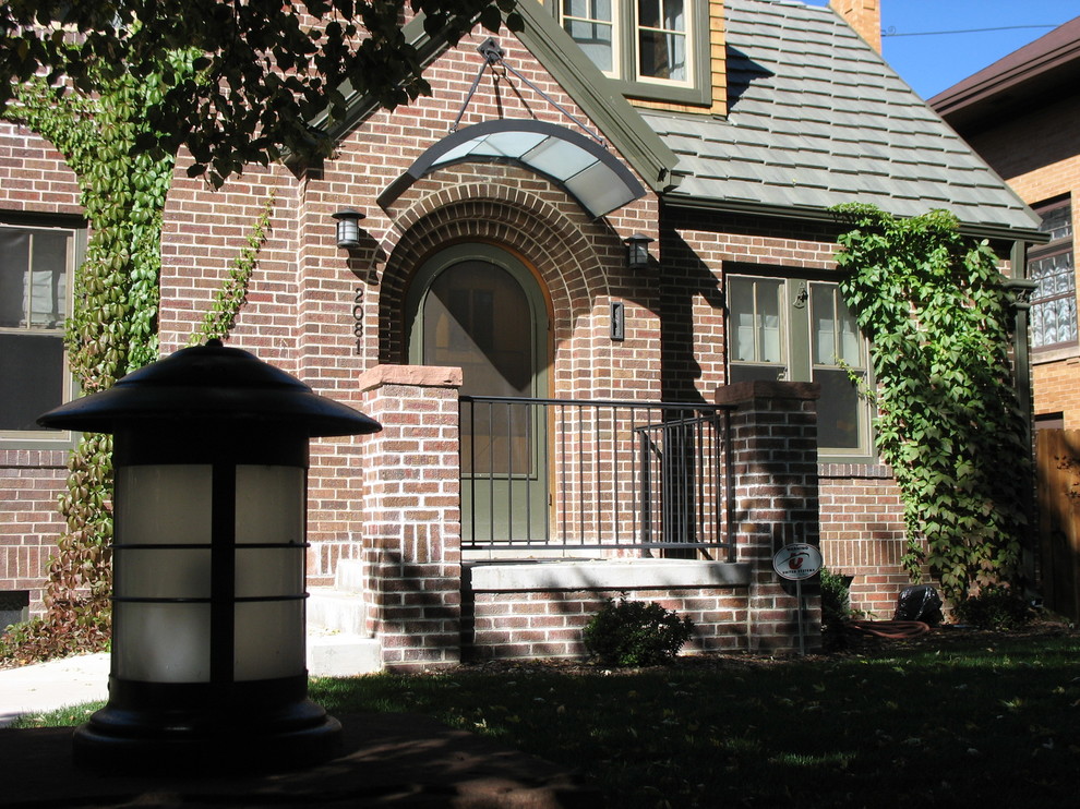 Tudor Second Story Addition & Kitchen - Classique - Façade - Denver ...