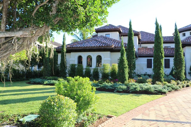 Tuscan Villa, Naples Florida - Méditerranéen - Façade - Miami - par ...