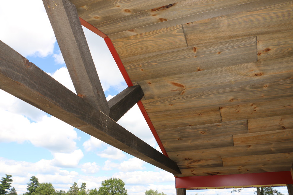 Vaulted ceiling on the tiny cabin porch - Montagne - Façade - Autres ...