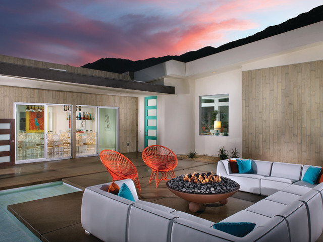 VERTICAL CRAFT BOARD FORM - Modern - House Exterior - San Diego - by ...