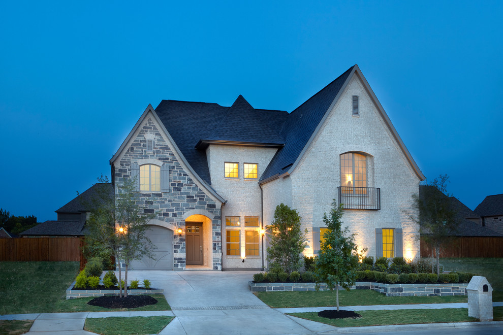 Villages of Stonelake Estates Model 2 | Shaddock Homes - Traditional ...