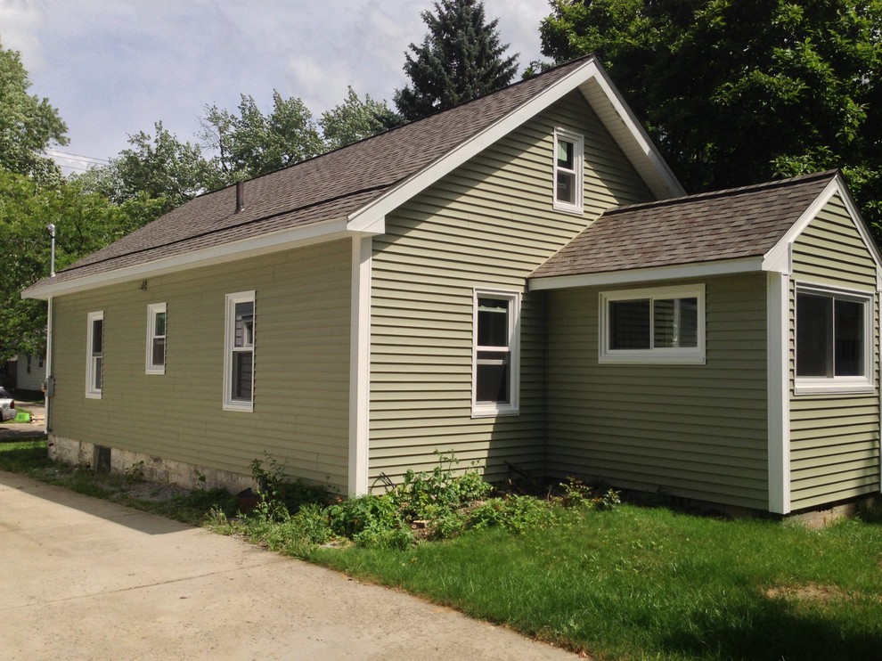 Vinyl Siding Job - Traditional - House Exterior - Detroit - by ...